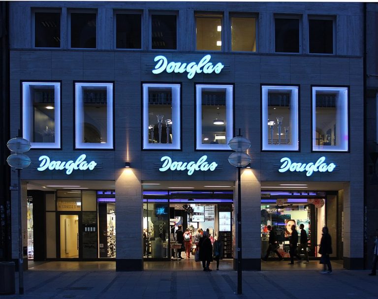 Parfumerieketen Douglas sluit 60 winkels in Duitsland - Goedkoop Duitsland